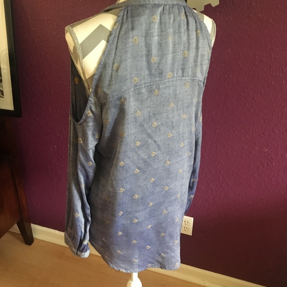 William Rast | Tops | William Rast Blouse Cyrus Chambray Cold Shoulder ...